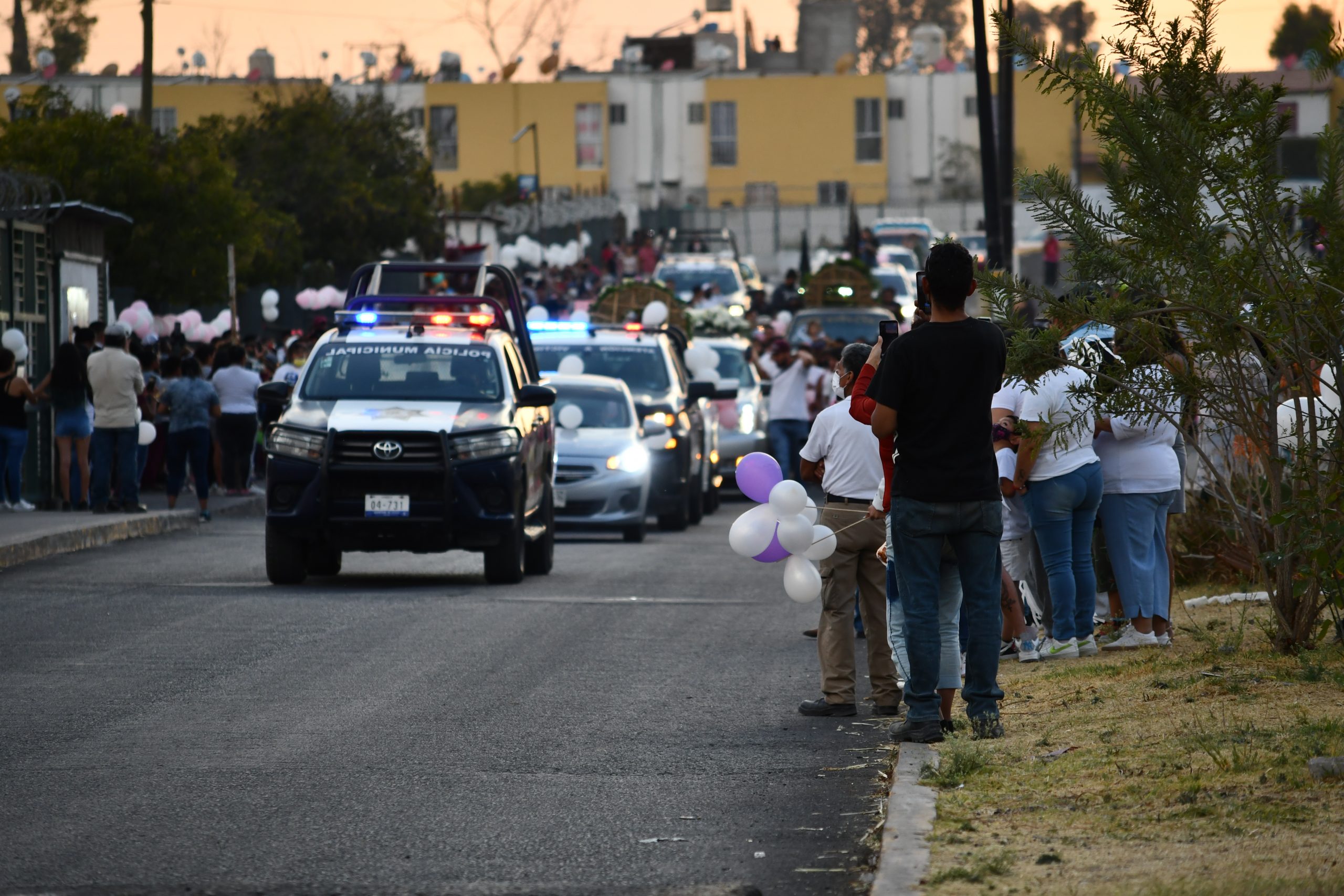Velan a Victoria Guadalupe; cientos de personas acompañan a familia ...