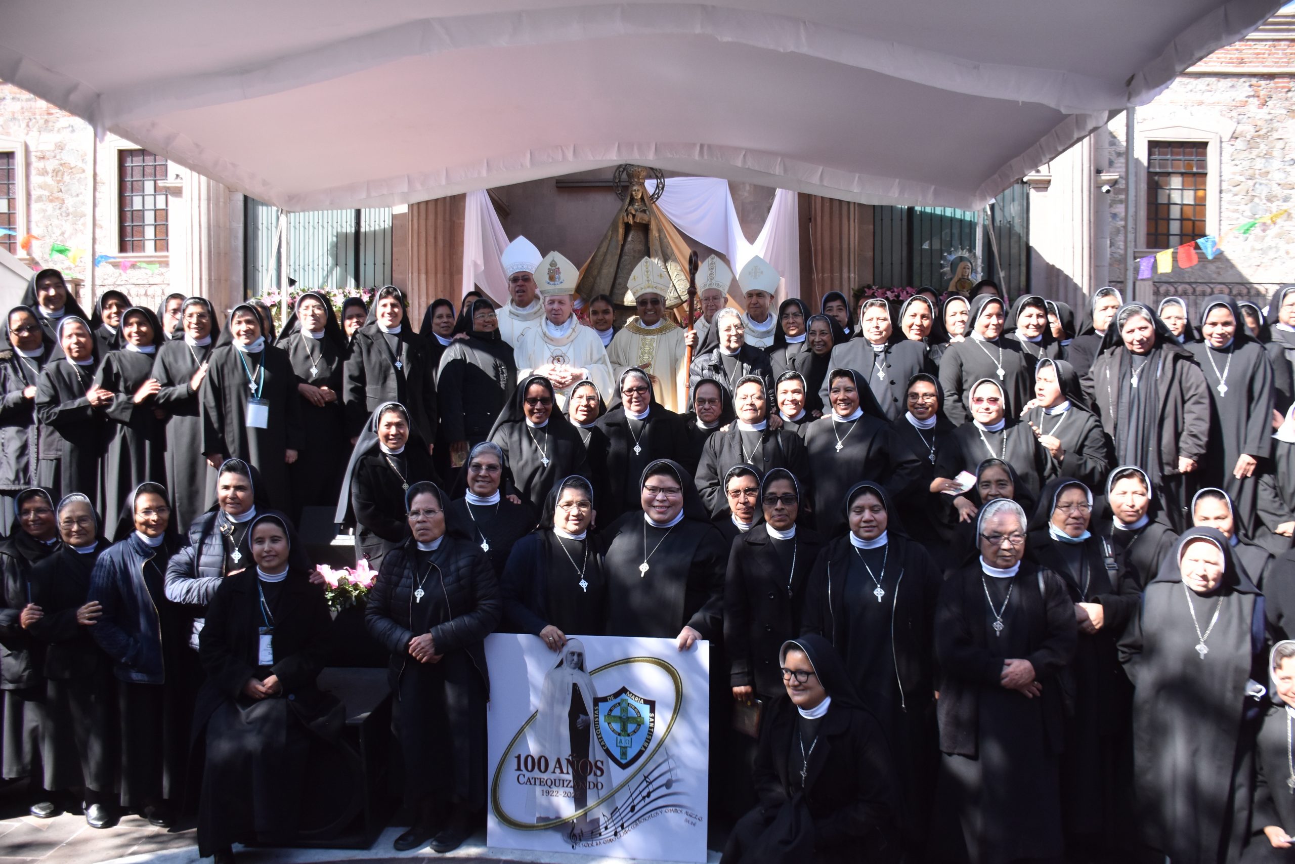 Celebran el primer Centenario de las Hermanas Catequistas de María ...
