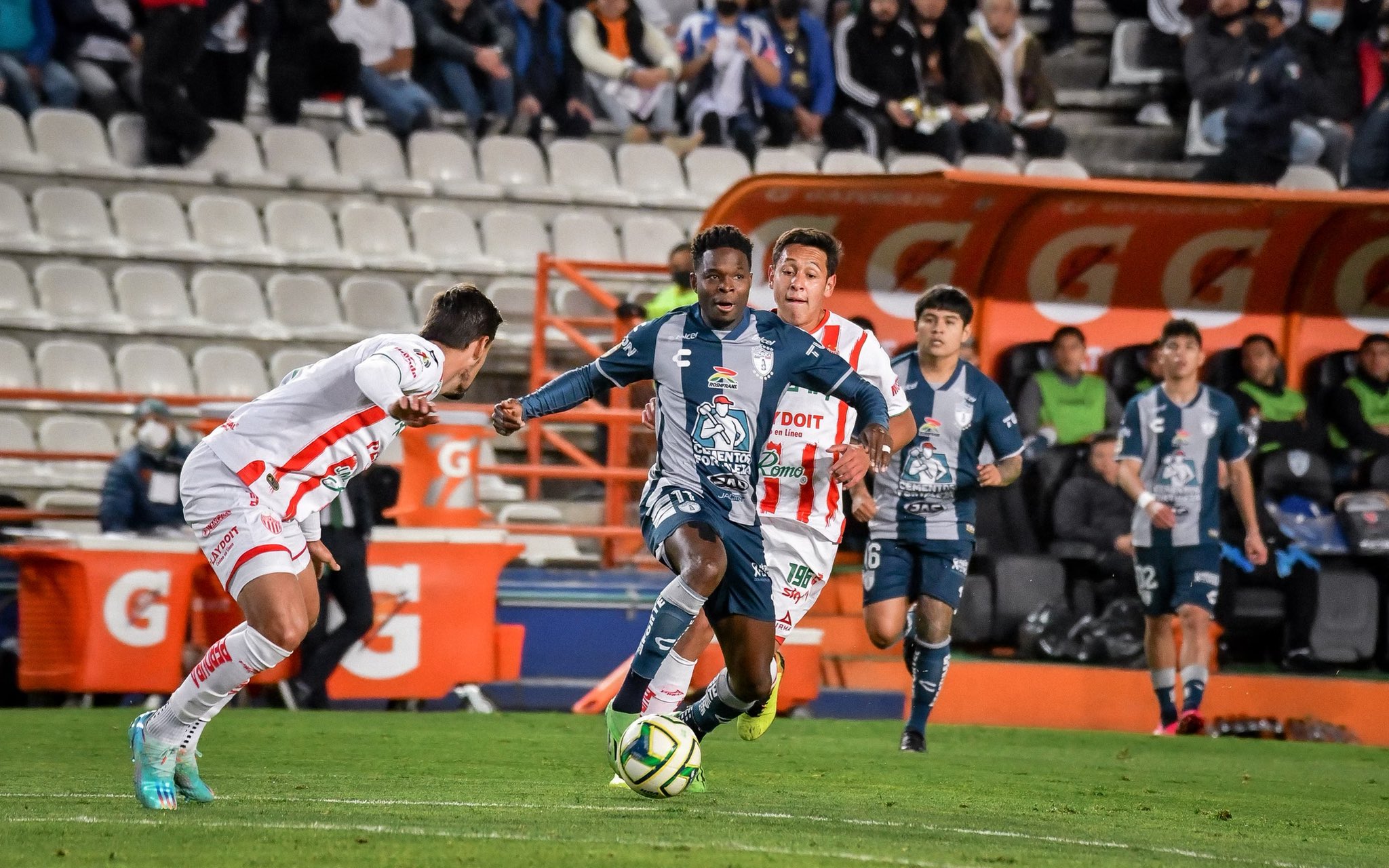 Pachuca se pone como líder - Noticias de Querétaro