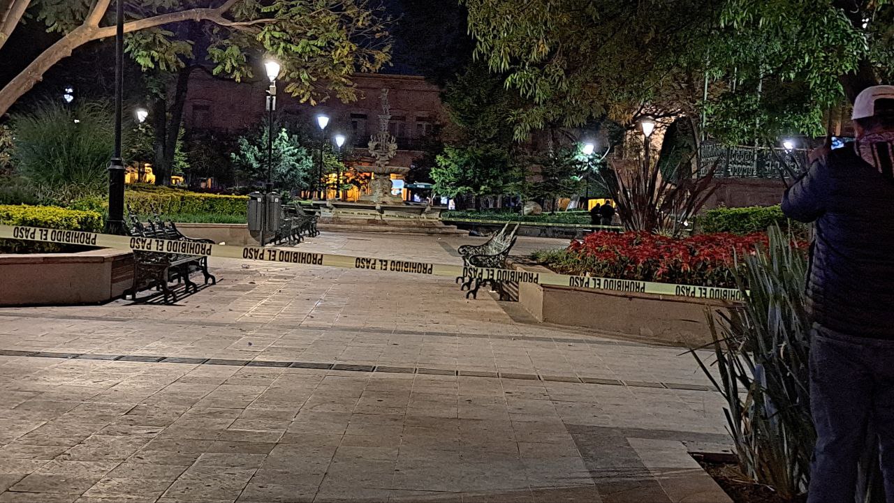 Lo matan a golpes en el Jardín Zenea - Noticias de Querétaro