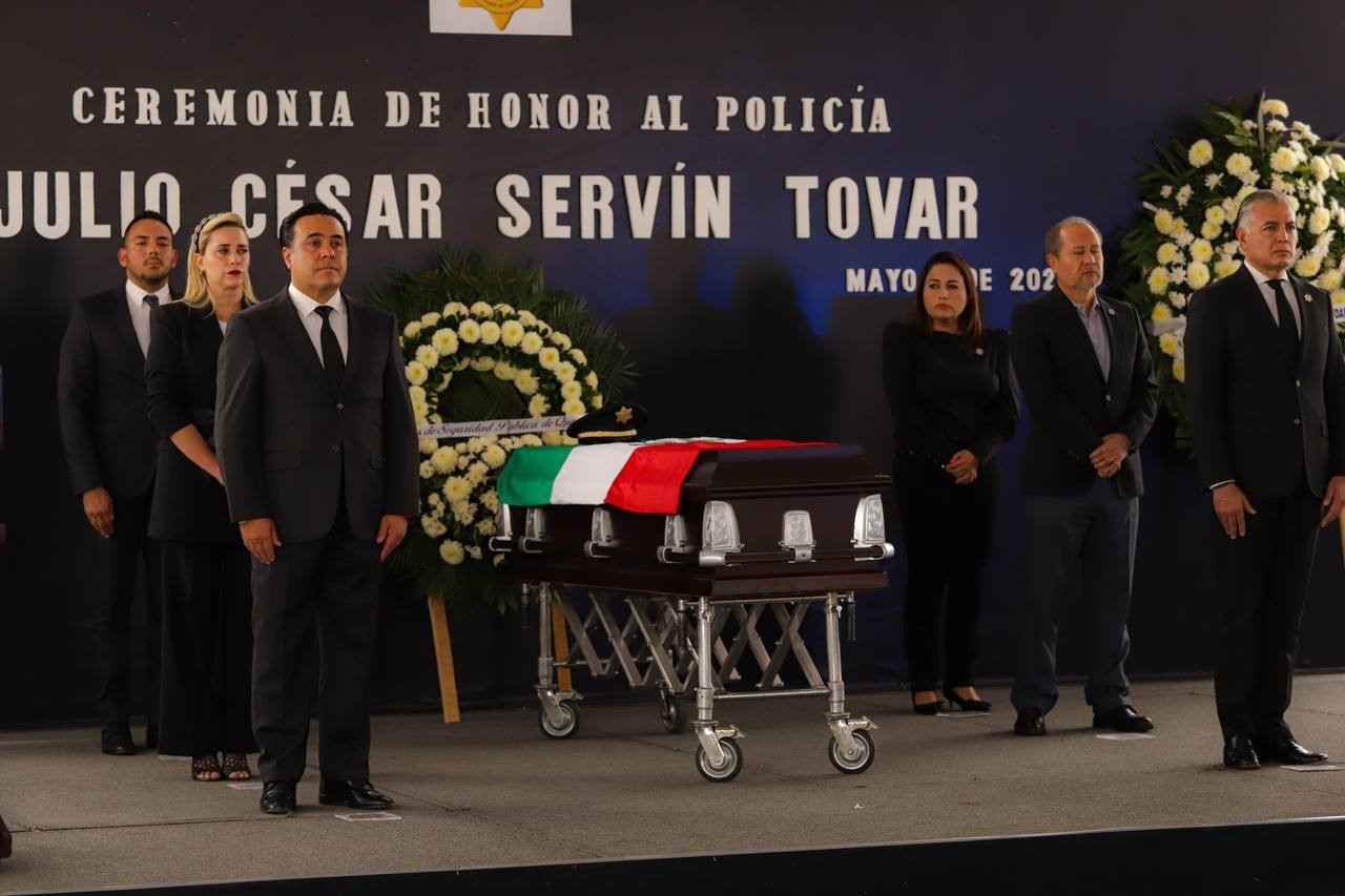 Homenaje-al-Oficial-Servín - Noticias de Querétaro