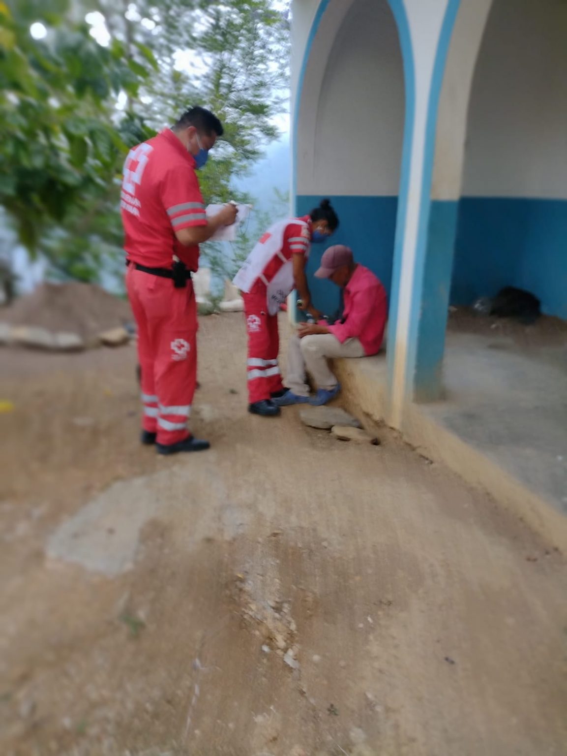 Auxilian al hombre que deliraba por abstinencia de alcohol - Noticias ...