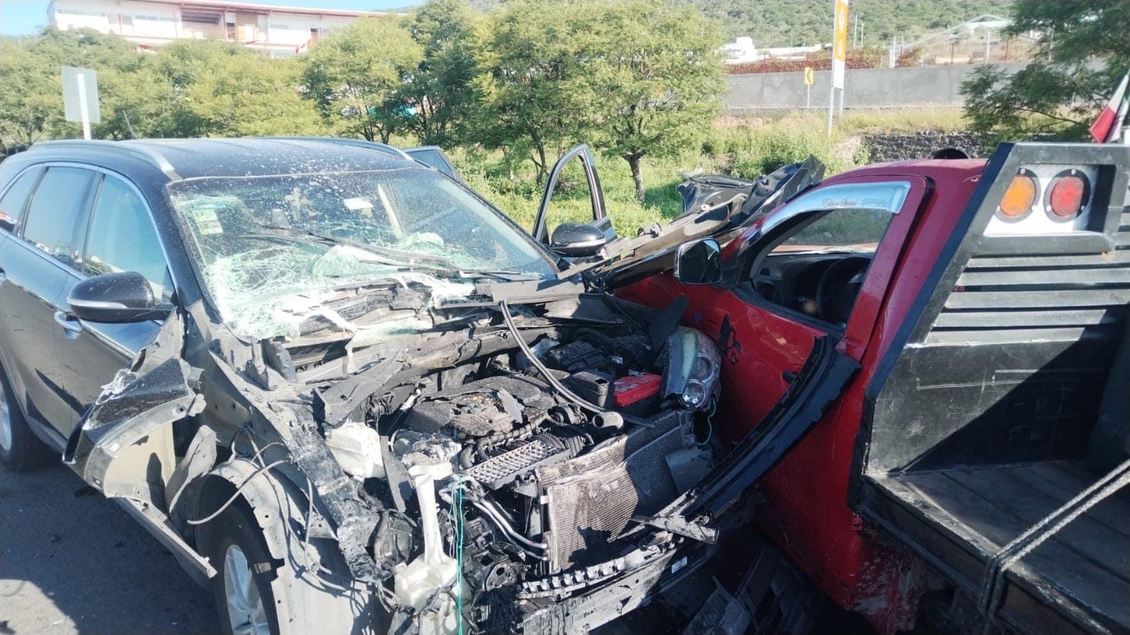 Choque múltiple en el Fray Junípero Serra - Noticias de Querétaro