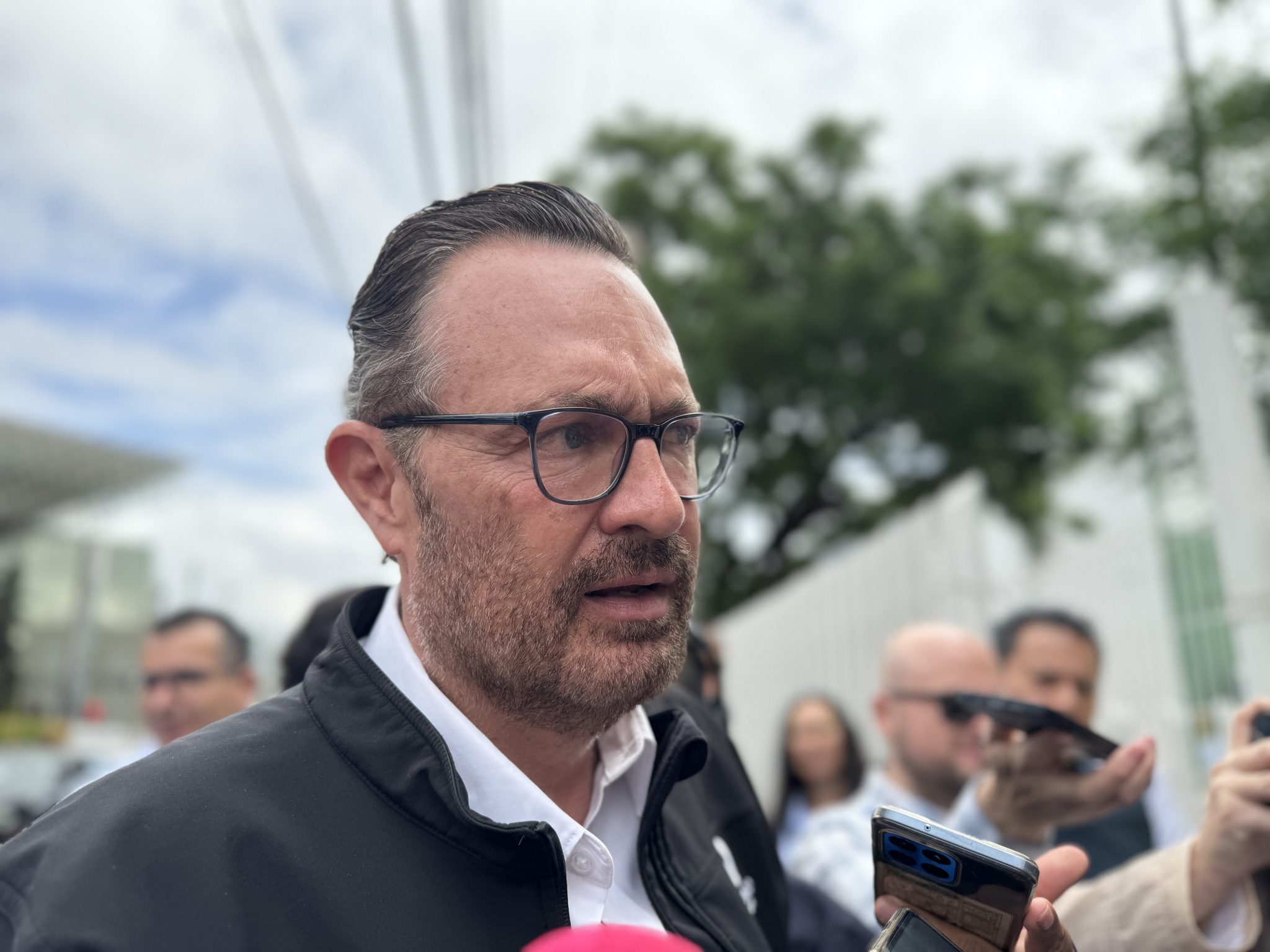 Continuarán los operativos contra alcohol adulterado: MKG - Noticias de ...