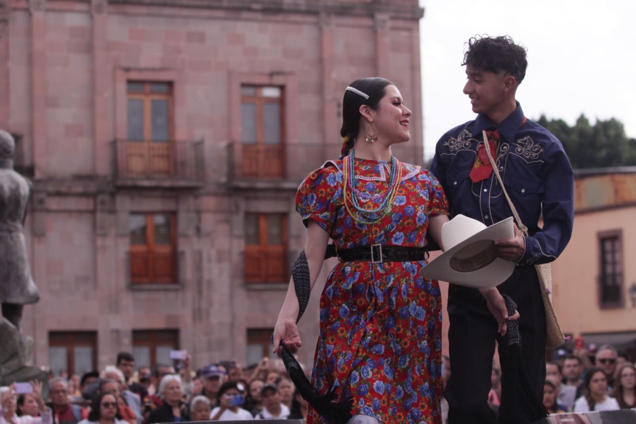 Presentan la Coreografía Monumental de Huapango - Noticias de Querétaro