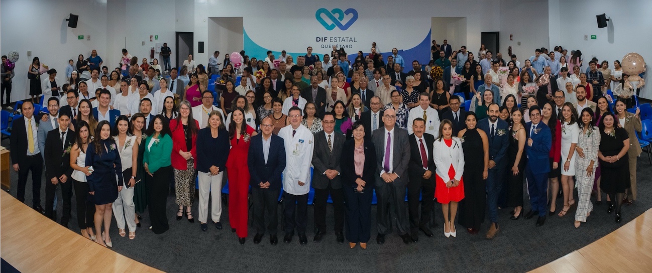 Encabeza Secretaria de Salud ceremonia con Médicos Especialistas del ...
