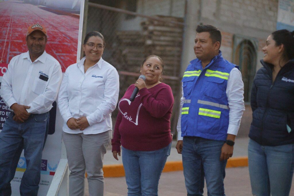 Entrega Jairo Morales obras de pavimentación en La Ceja - Noticias de Querétaro