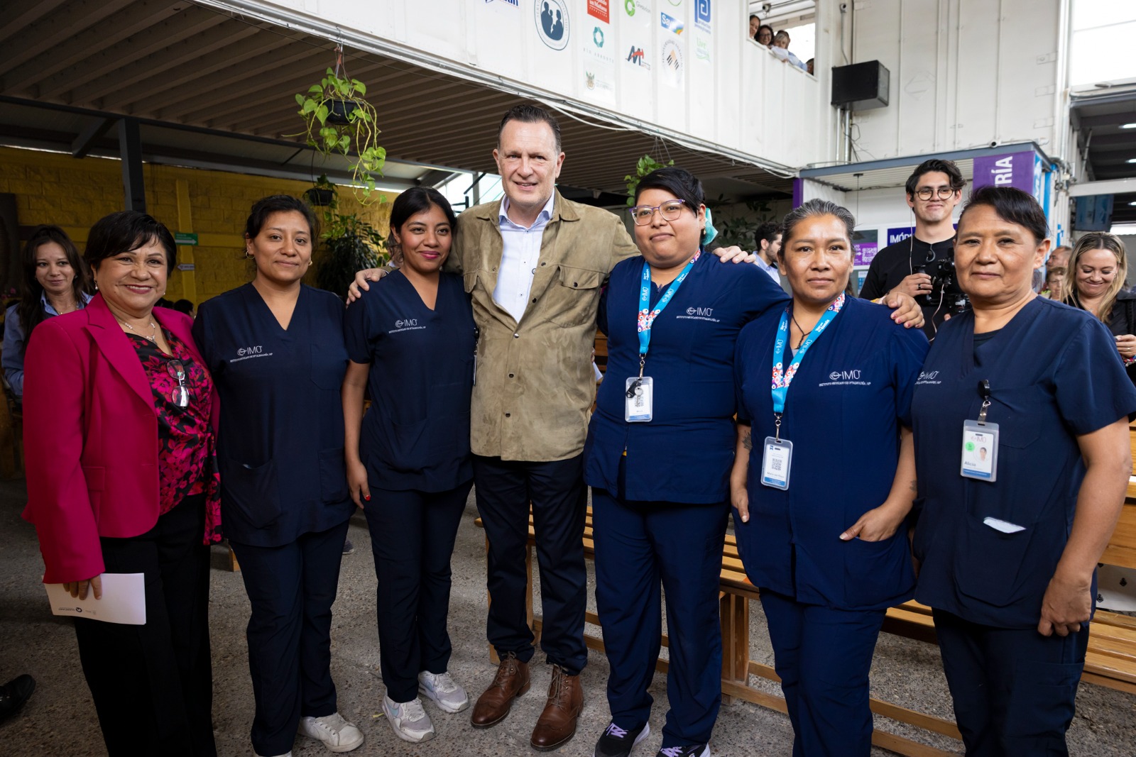 Visita Mauricio Kuri el Instituto Mexicano de Oftalmología (IMO ...