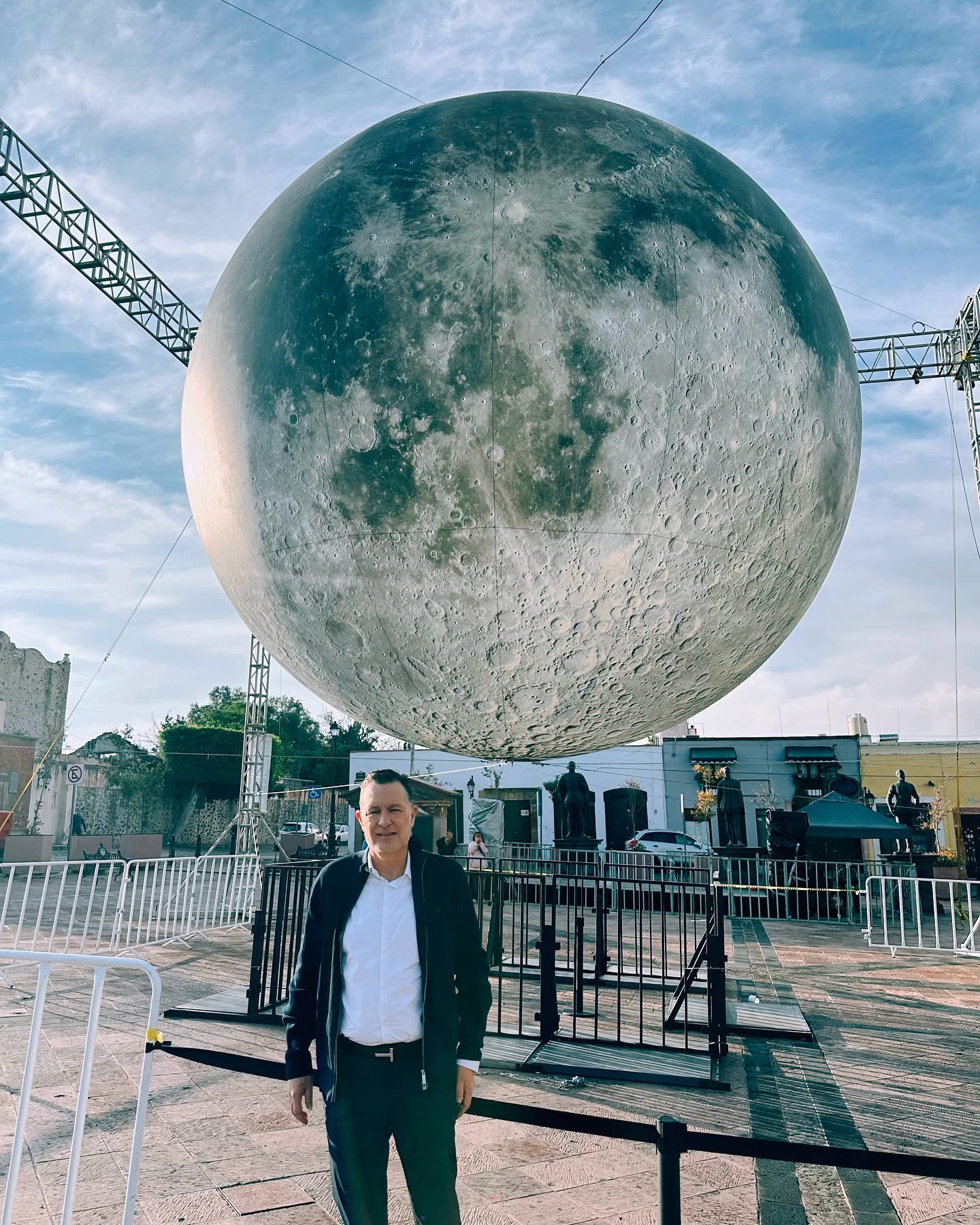 Réplica de la Luna atrae visitantes y derrama económica: MKG - Noticias ...