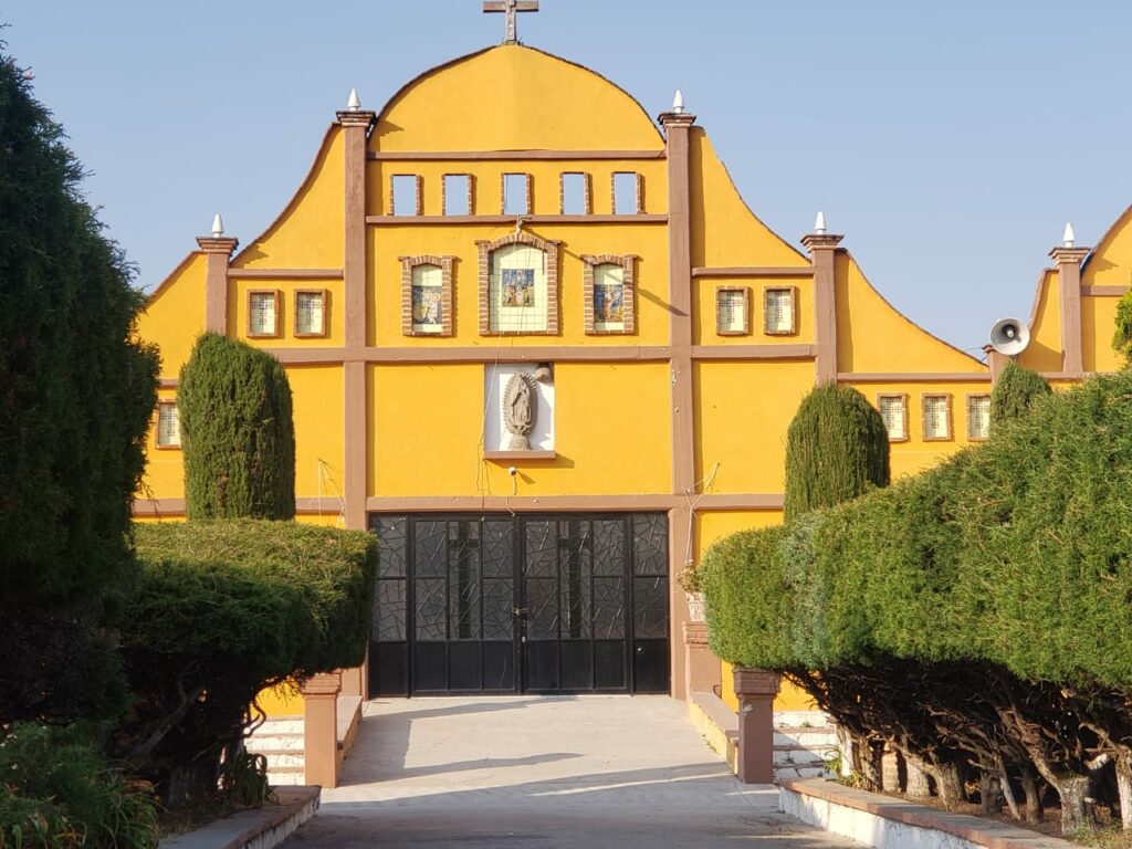Amantes de los ajeno dañan cerraduras de puertas de iglesia de Santa ...