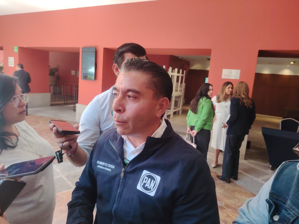 Ley de Aguas criminaliza a campesinos: Roberto Sosa - Noticias de Querétaro