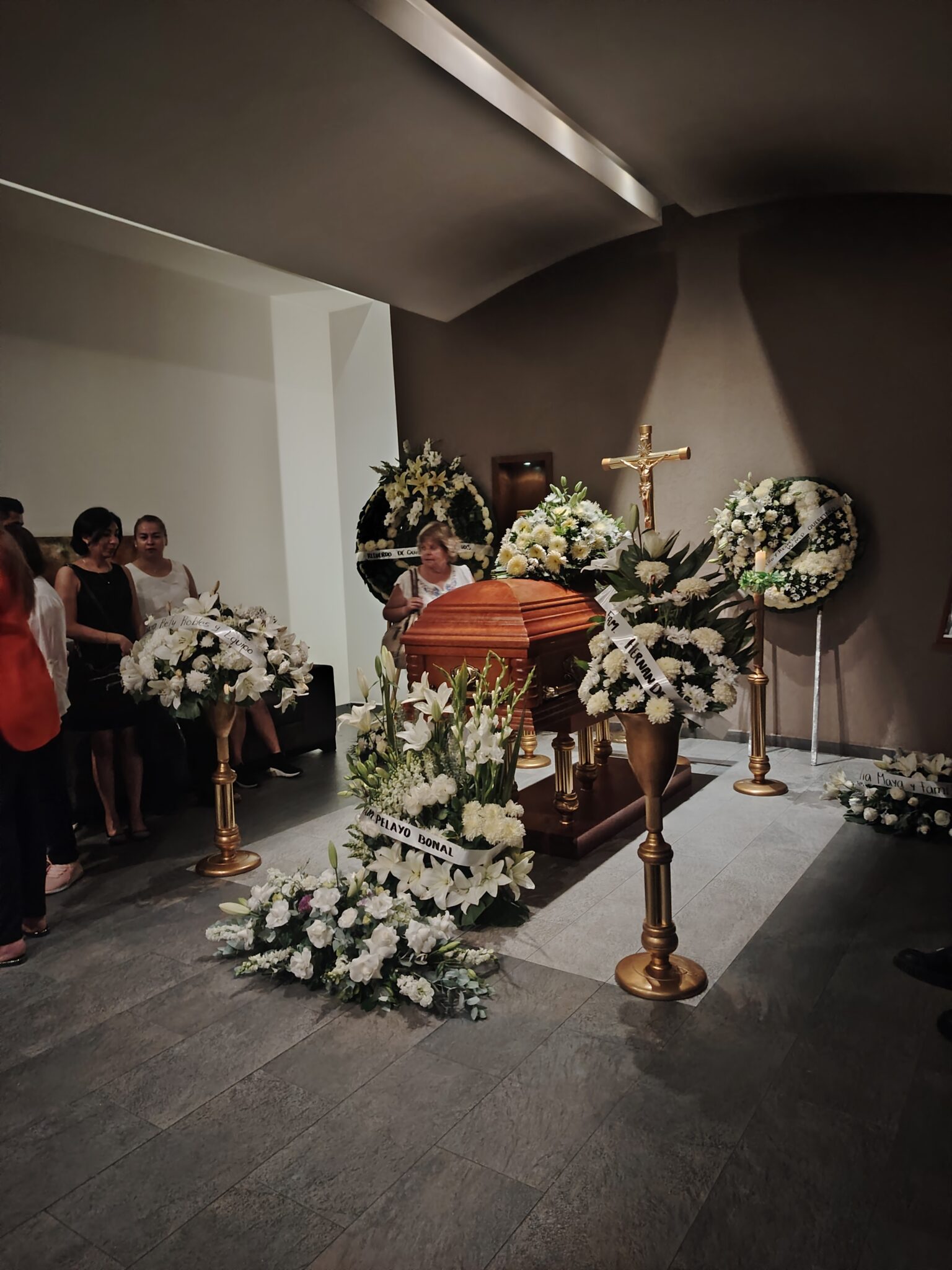 Despiden amigos y seres queridos a Jesús Méndez - Noticias de Querétaro