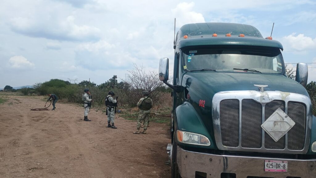 Localizan toma clandestina y tracto en Pedro Escobedo - Noticias de ...