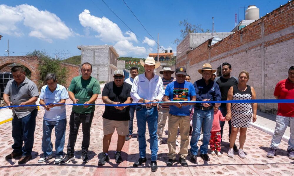 Entrega Rodrigo Monsalvo obras por más de 20 MDP - Noticias de Querétaro